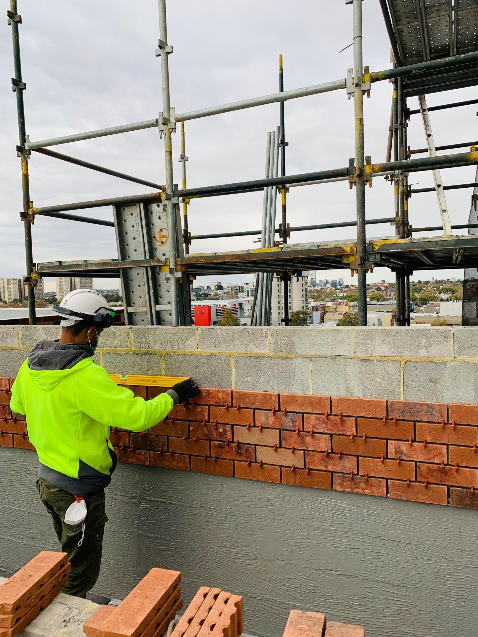 How Long Is a Bricklayer Apprenticeship - Your Bricklaying Company ...